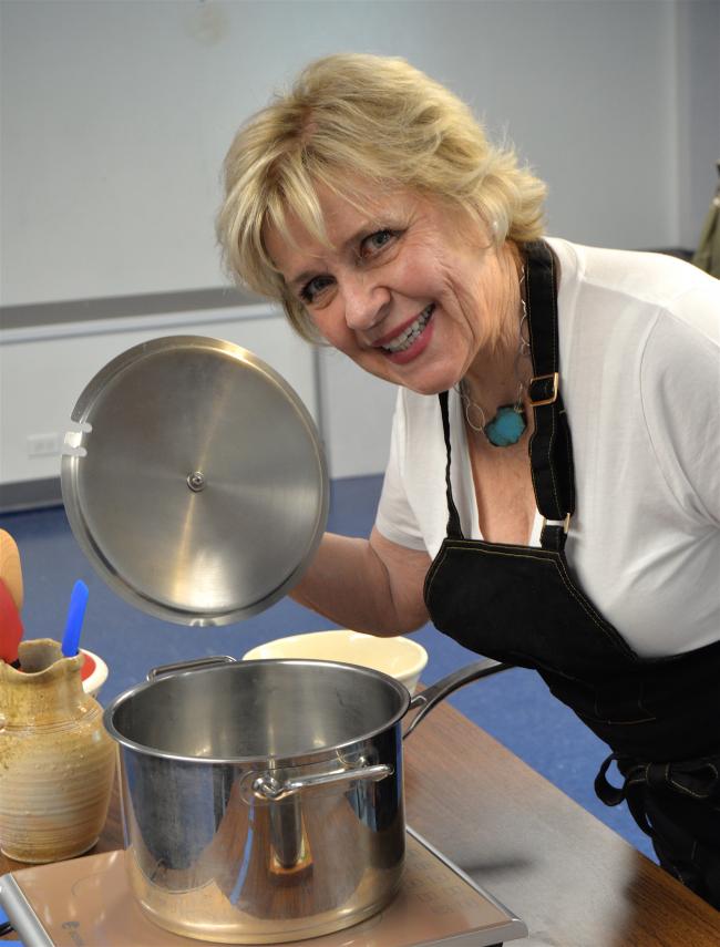 “Le Grand Fromage” tells Ballard resident Nicole Aloni’s tale on stage ...